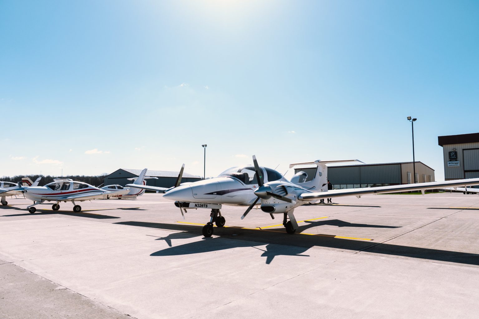 Multi Engine Flight Training for Career-Focused Pilots