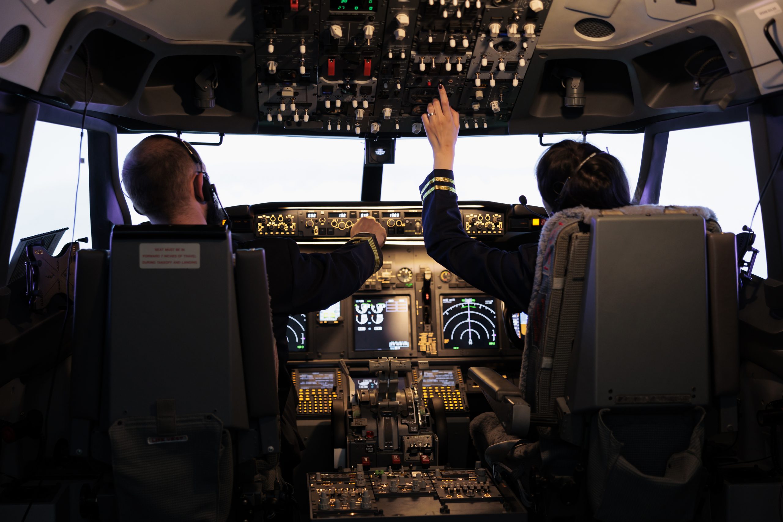 Zero to Hero Commercial Aircraft Pilot Training Guide